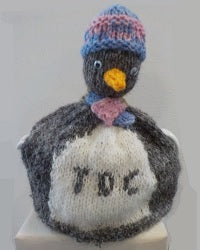Novelty Penguin Tea Cosy| tristandacunha